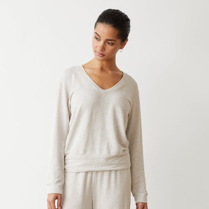 Womens Sweatshirts - Raglan, Turtleneck and More – MONROW